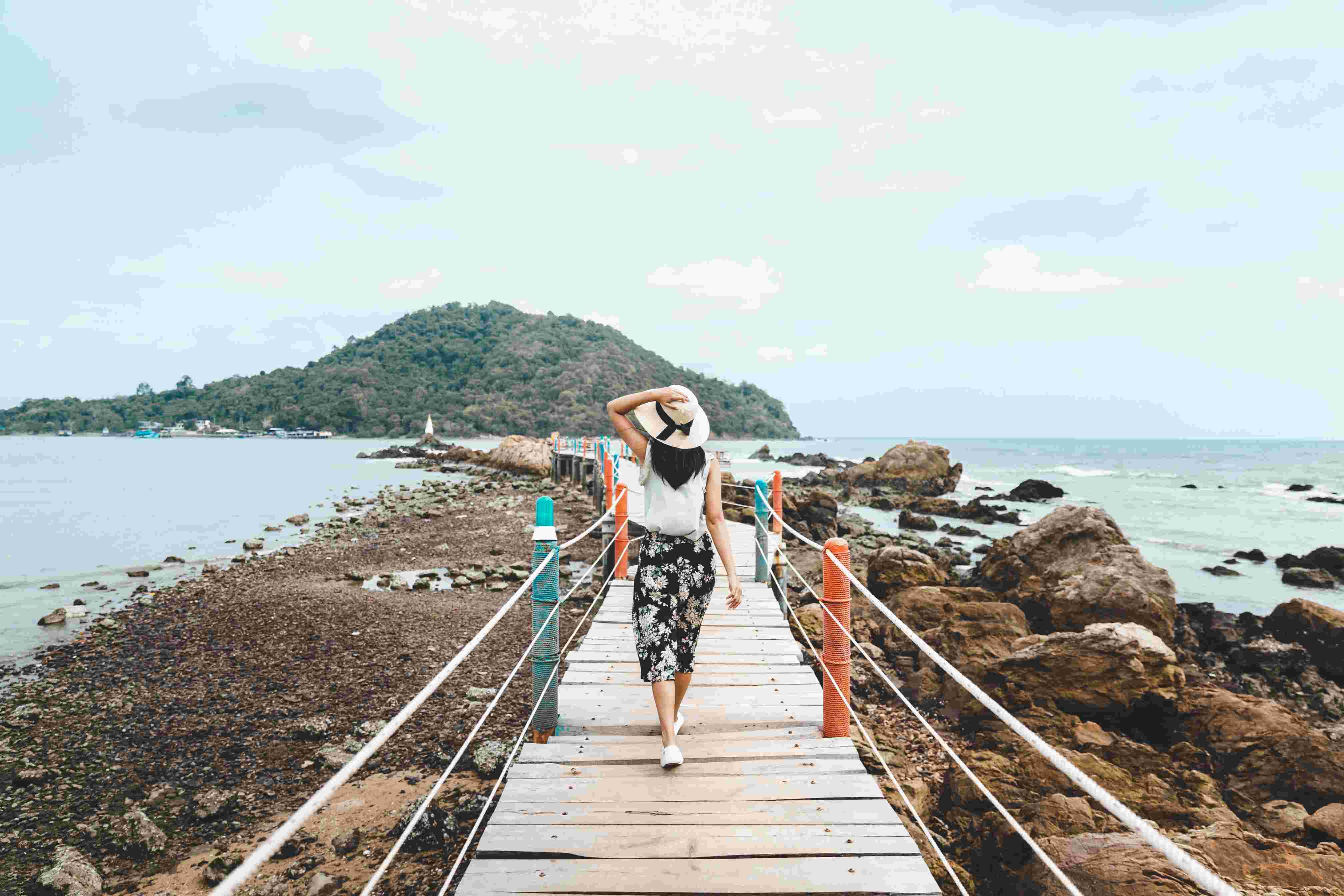 Cab Taxi Service in Goa Online Get 10% off at Green Goa Cabs